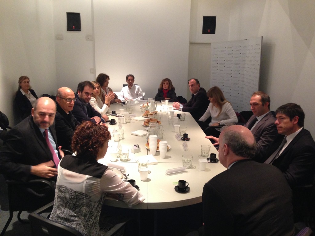 Desayuno con Samuel Issacharoff | OEAR